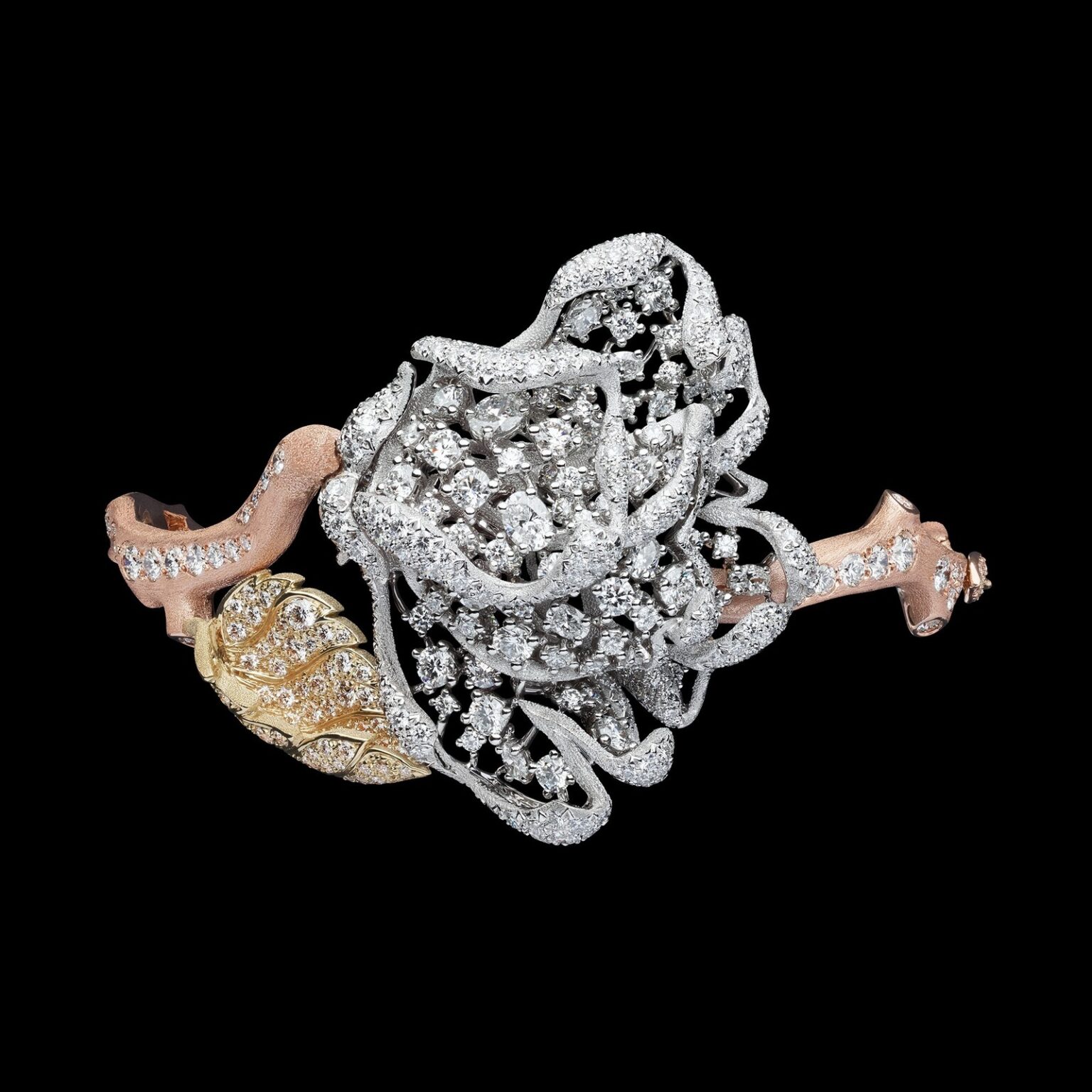 Dior revealed the new high jewelry collection RoseDior