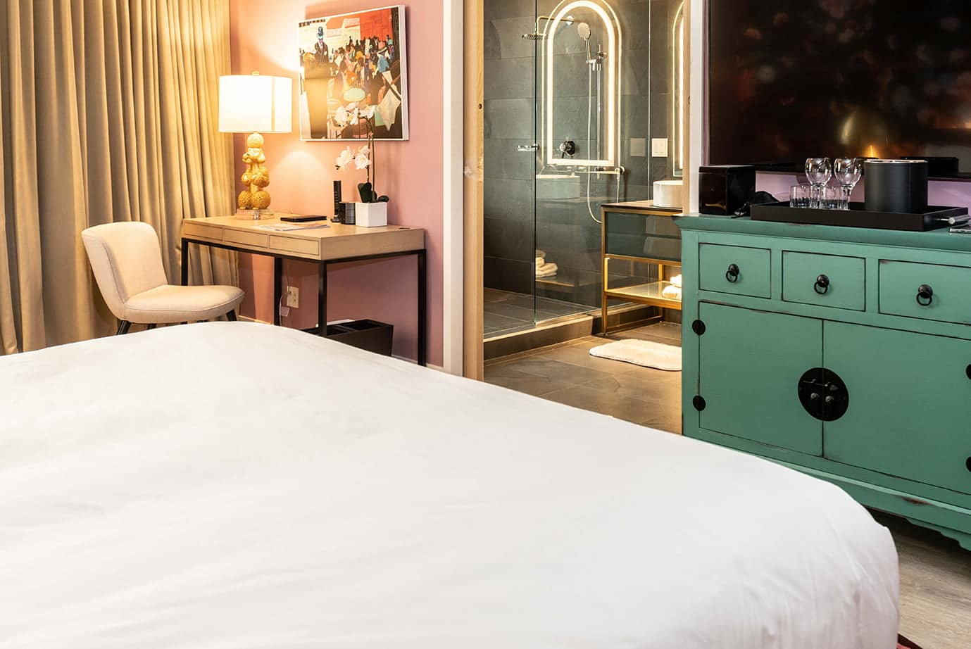 Versante Hotel, a new Luxury Boutique Hotel in Richmond, Vancouver