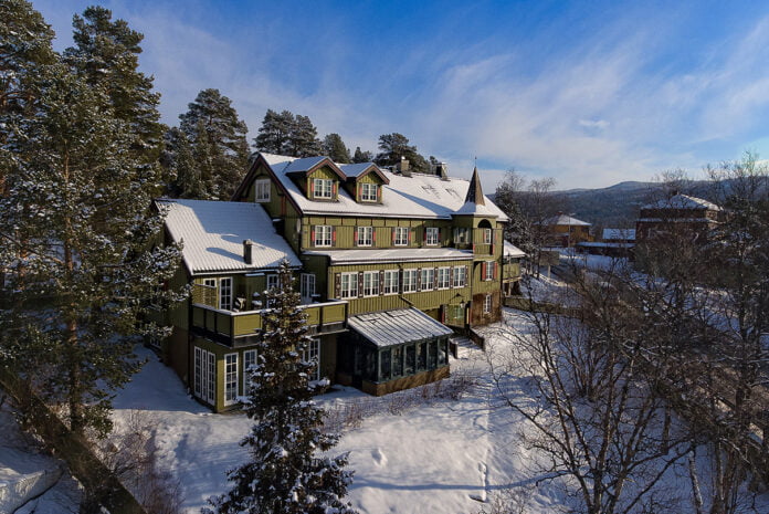 Here are some of the best places in Norway to experience the splendor ...
