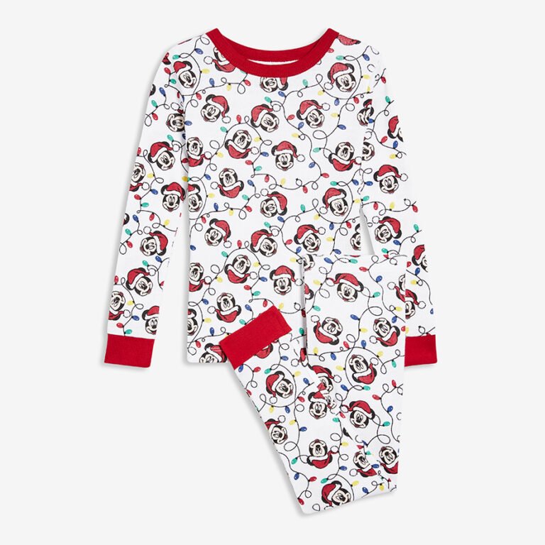 2021 Joe Fresh x Disney and Marvel Limited-edition holiday capsule ...