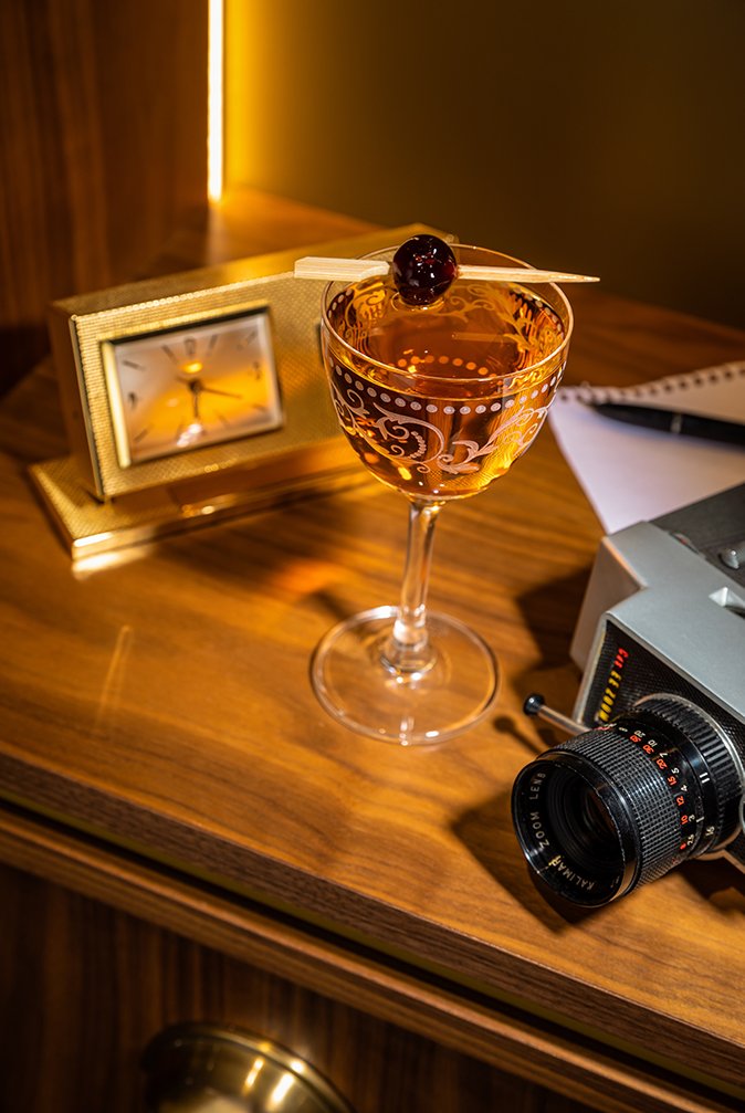 The 1960’s classic style MAD Bar & Lounge in NYC will transport guests ...