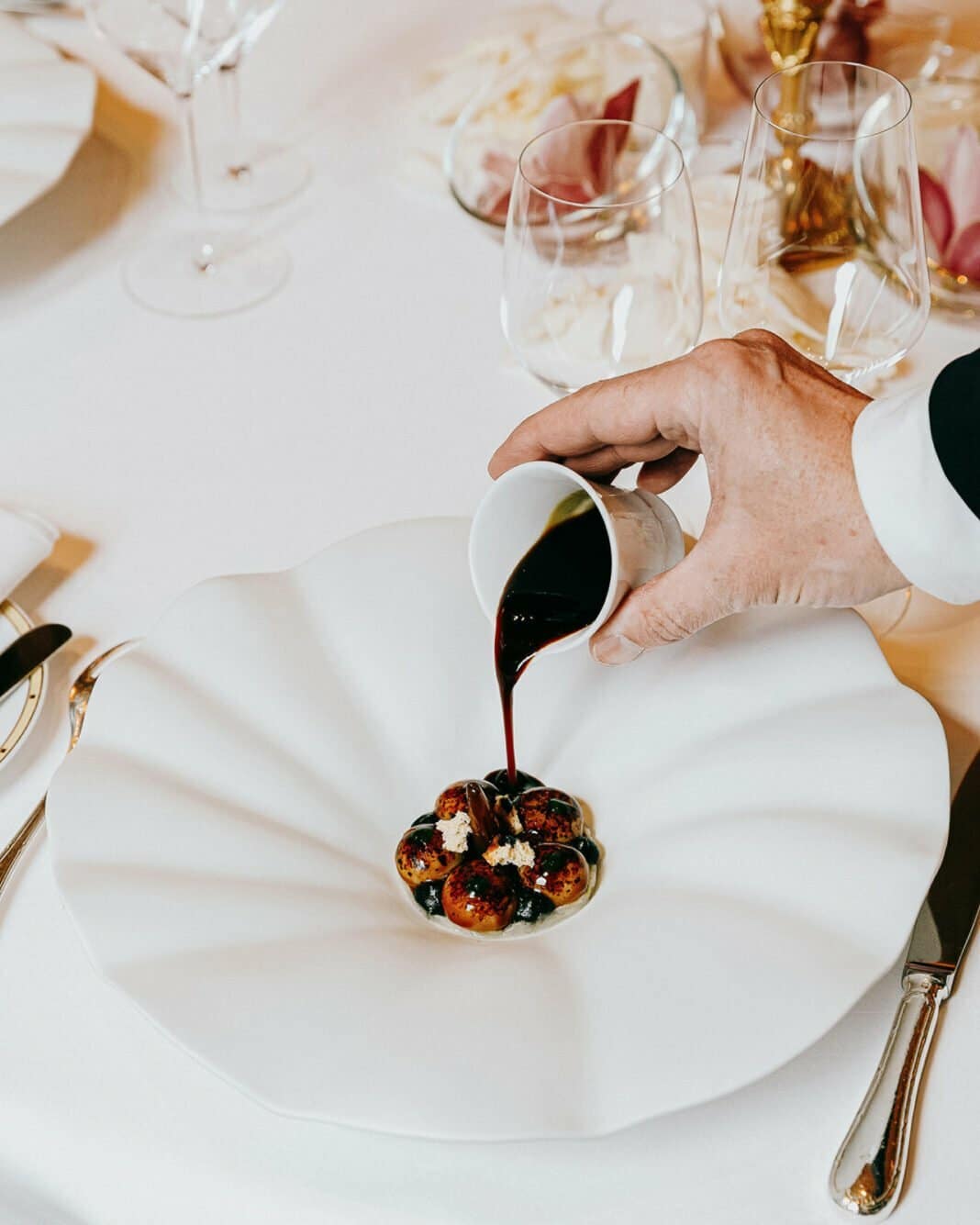 8-course 20 Years of Excellence menu at Le Cinq Restaurant in Paris