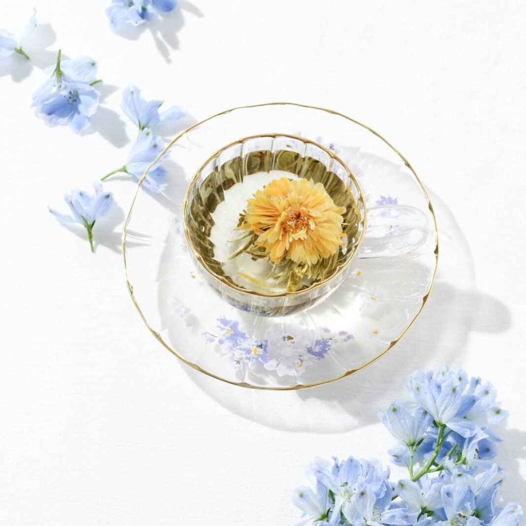 Francfranc’s a new tableware collection for afternoon tea lovers