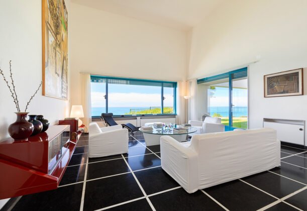 VIDEO: Inside the Little Mermaid Villa also known as the “National ...