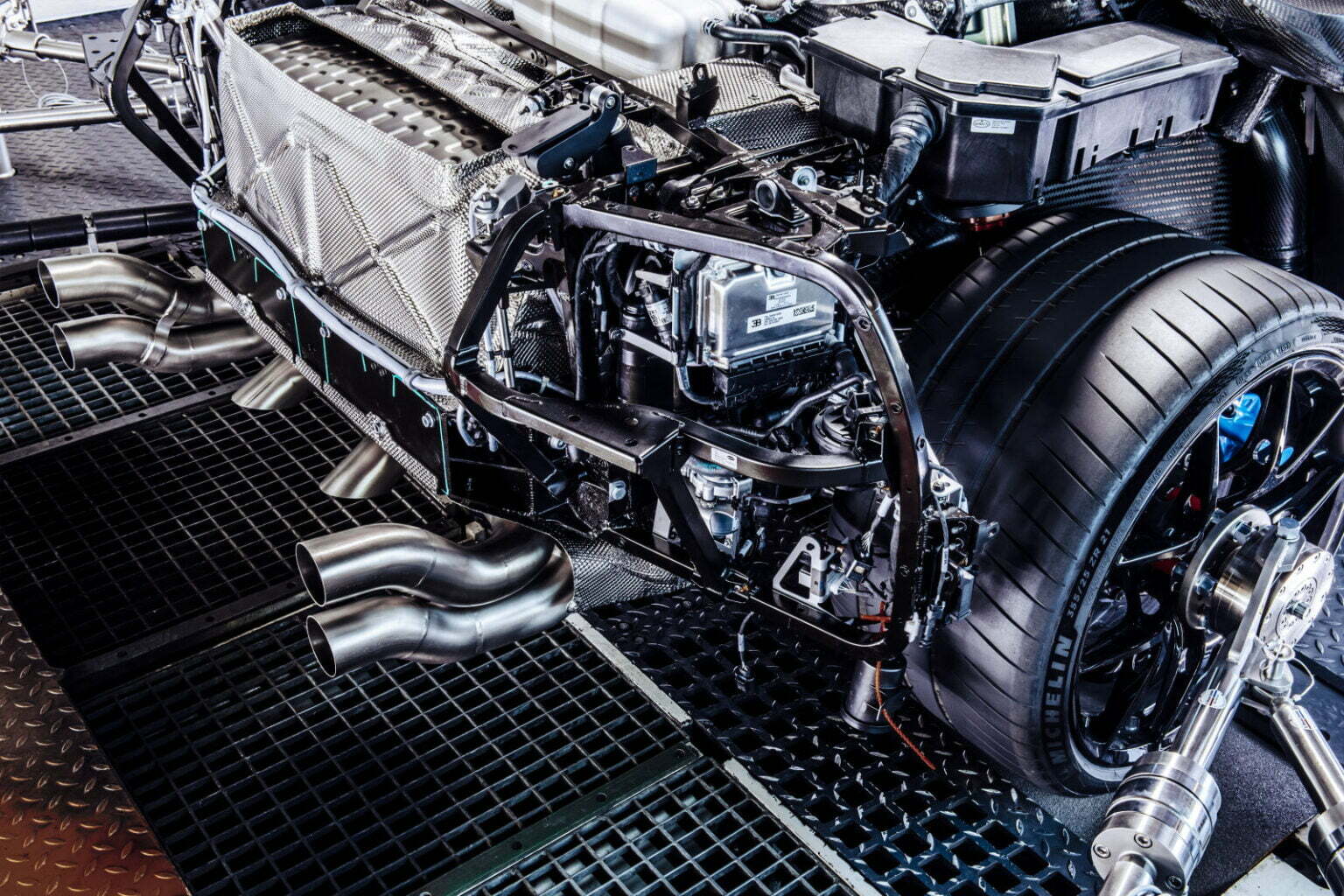 The Genesis of the W16 engine of Bugatti hyper sports car