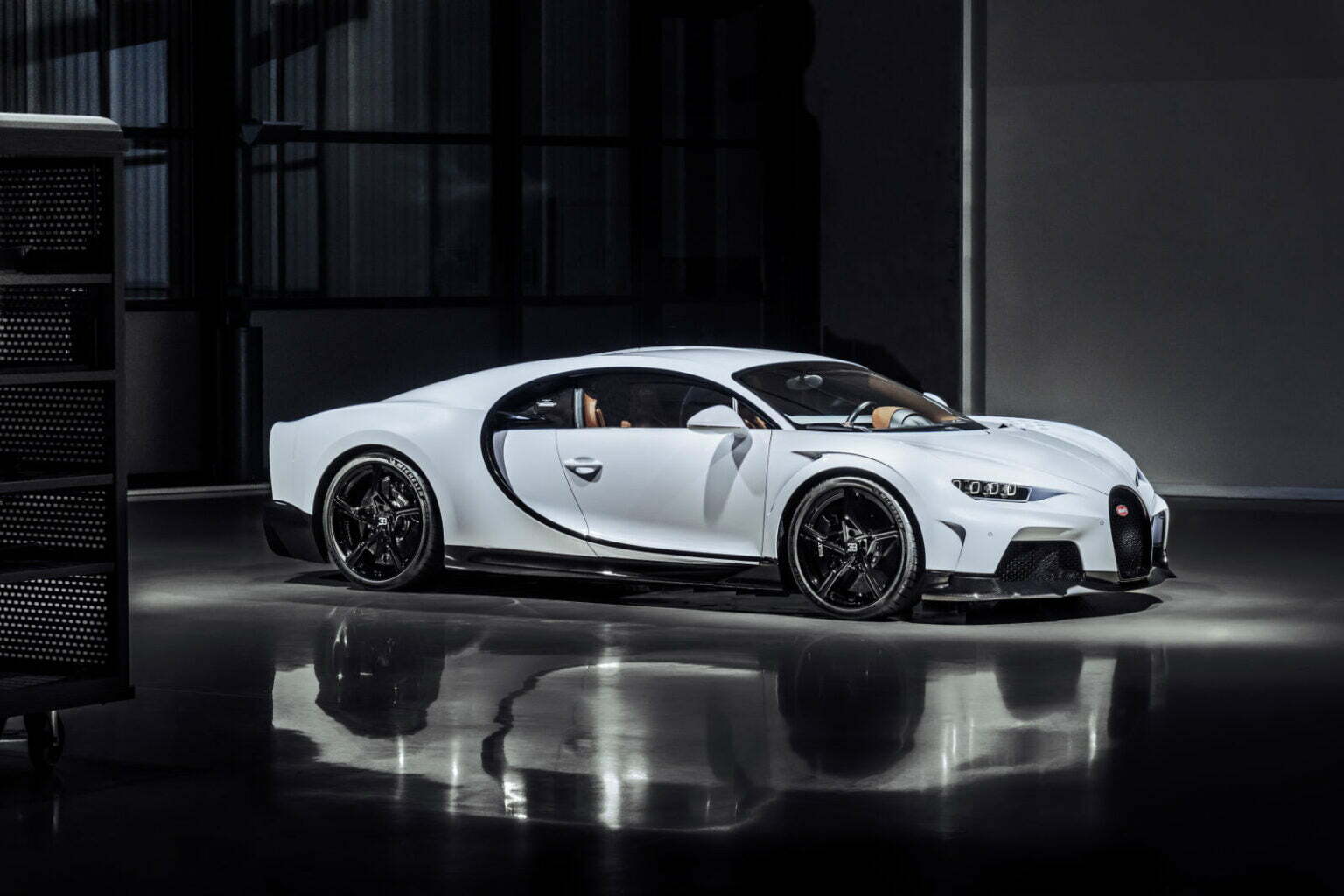 The Genesis of the W16 engine of Bugatti hyper sports car