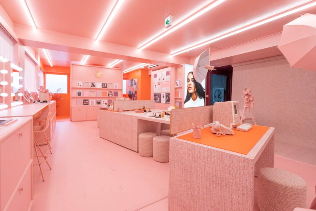 SNAP TASTE | Take a Look inside Chanel Beauty House in Omotesando, Tokyo