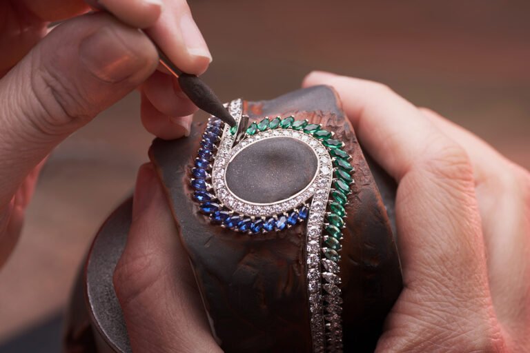 Piaget Solstice collection represents a blend of excellence and creativity