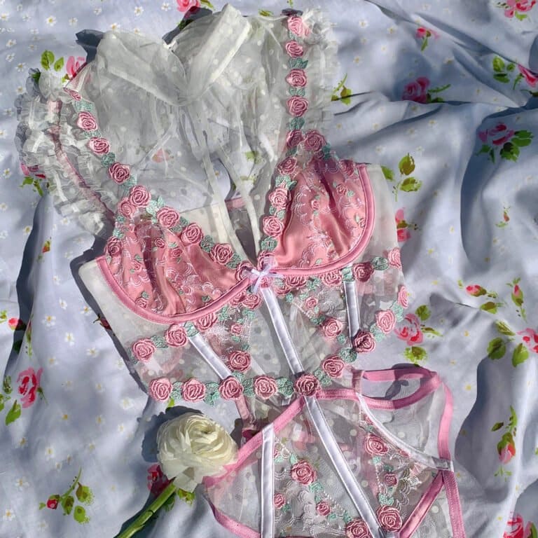LOOKBOOK: For Love & Lemons for Victoria’s Secret Fall 2022 Collection ...