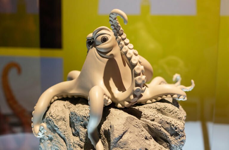 SNAP TASTE | Tour Inside the Wonderful World of Dreams at D23 Expo ...