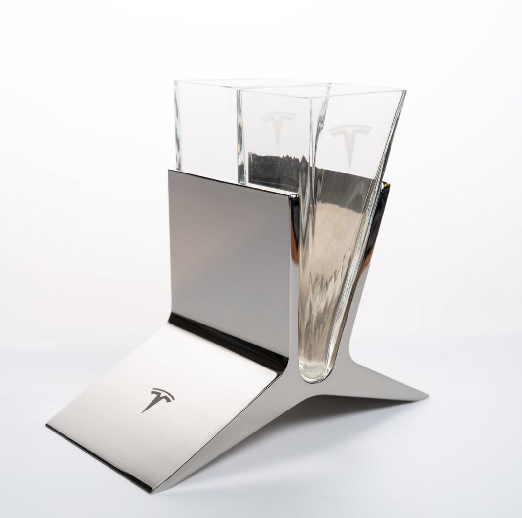 2022 Gift Guide for Tesla Fans | SNAP TASTE