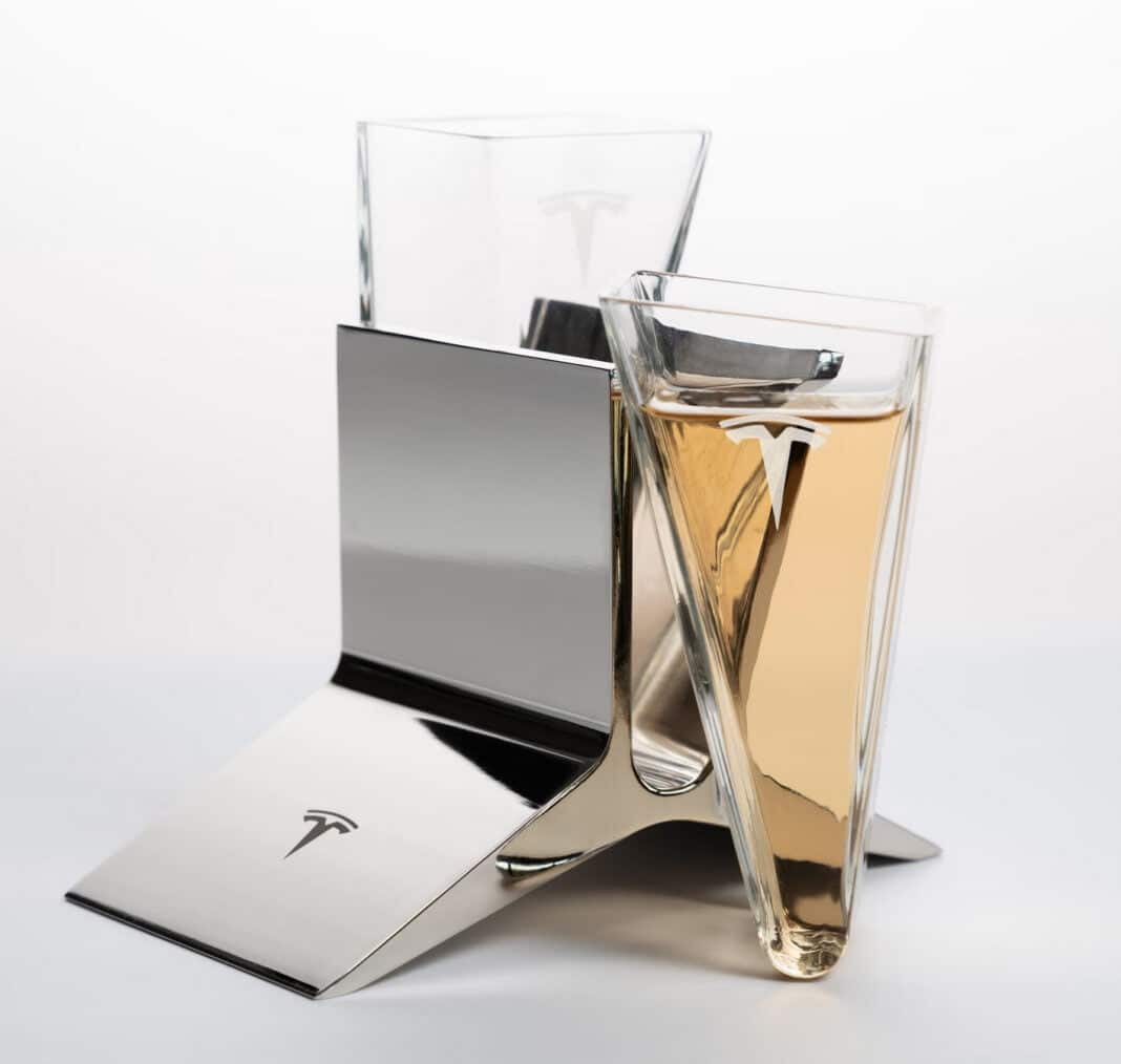 2022 Gift Guide for Tesla Fans | SNAP TASTE