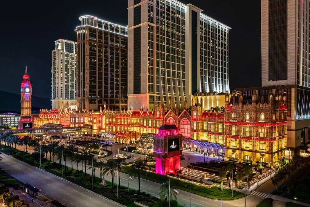 The Londoner Macao has debuted the Londoner Light and Sound Spectacular ...