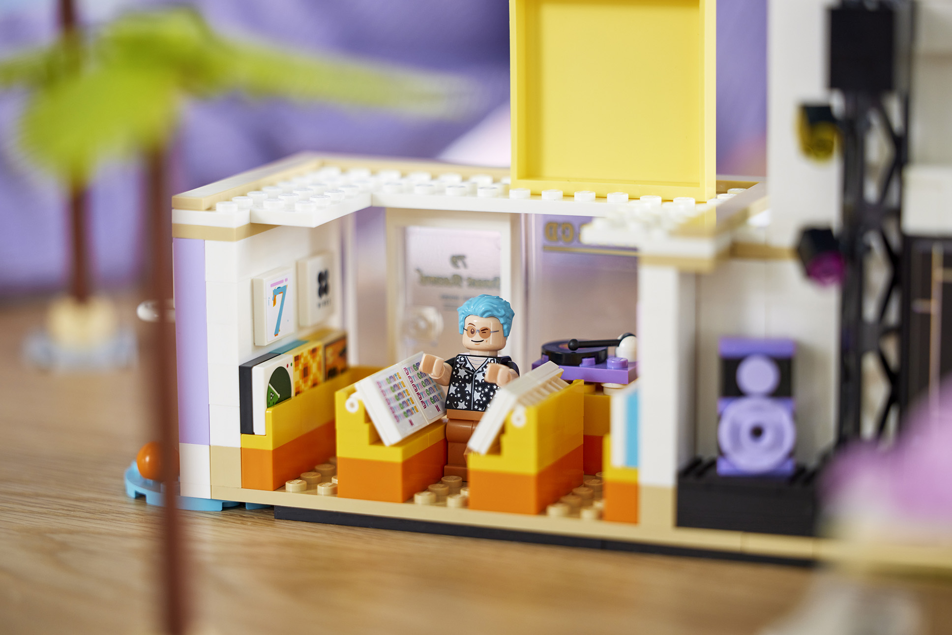 From Video to Vinyl: LEGO Fan’s BTS Dynamite Set Captures the Magic of ...