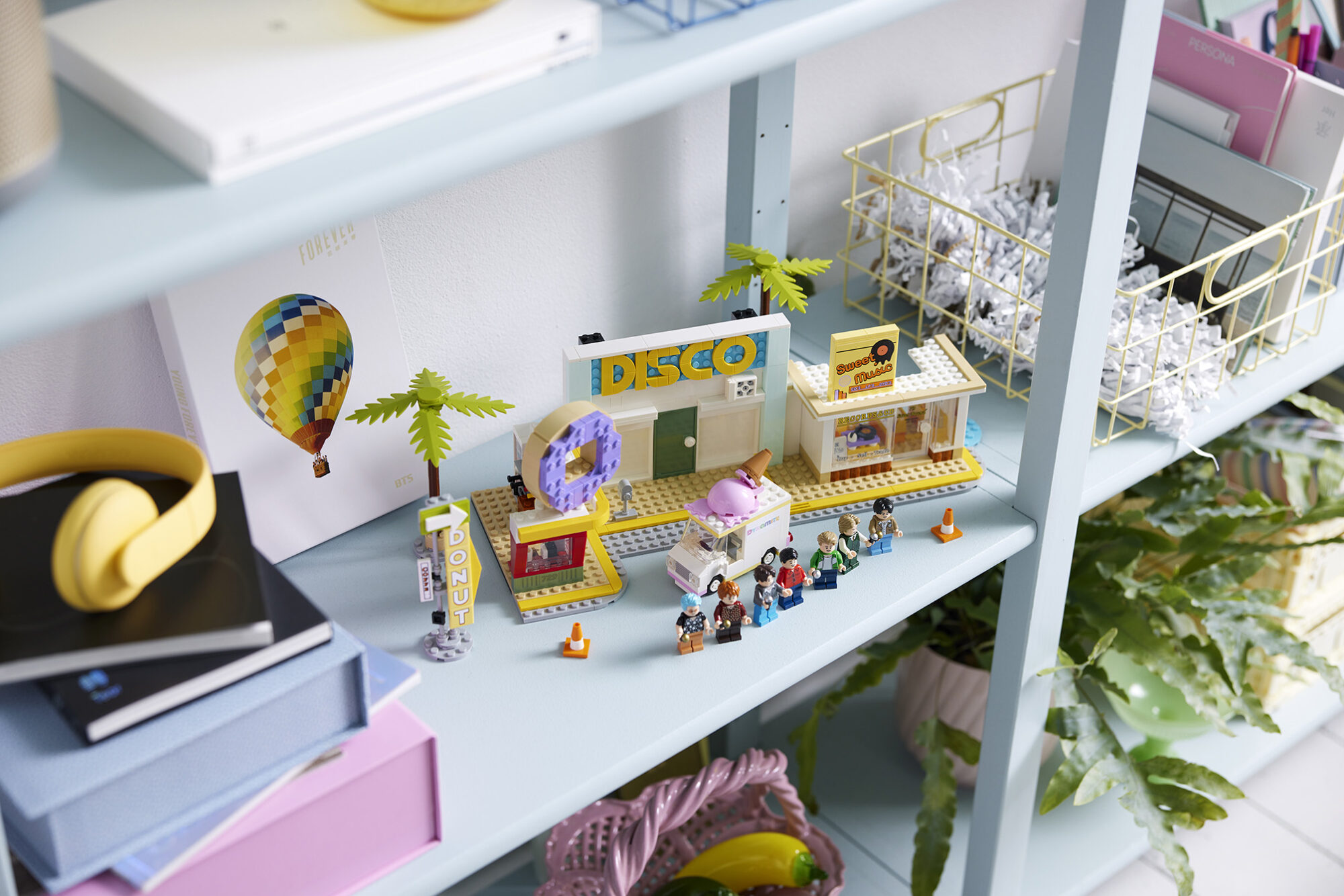 From Video to Vinyl: LEGO Fan’s BTS Dynamite Set Captures the Magic of ...