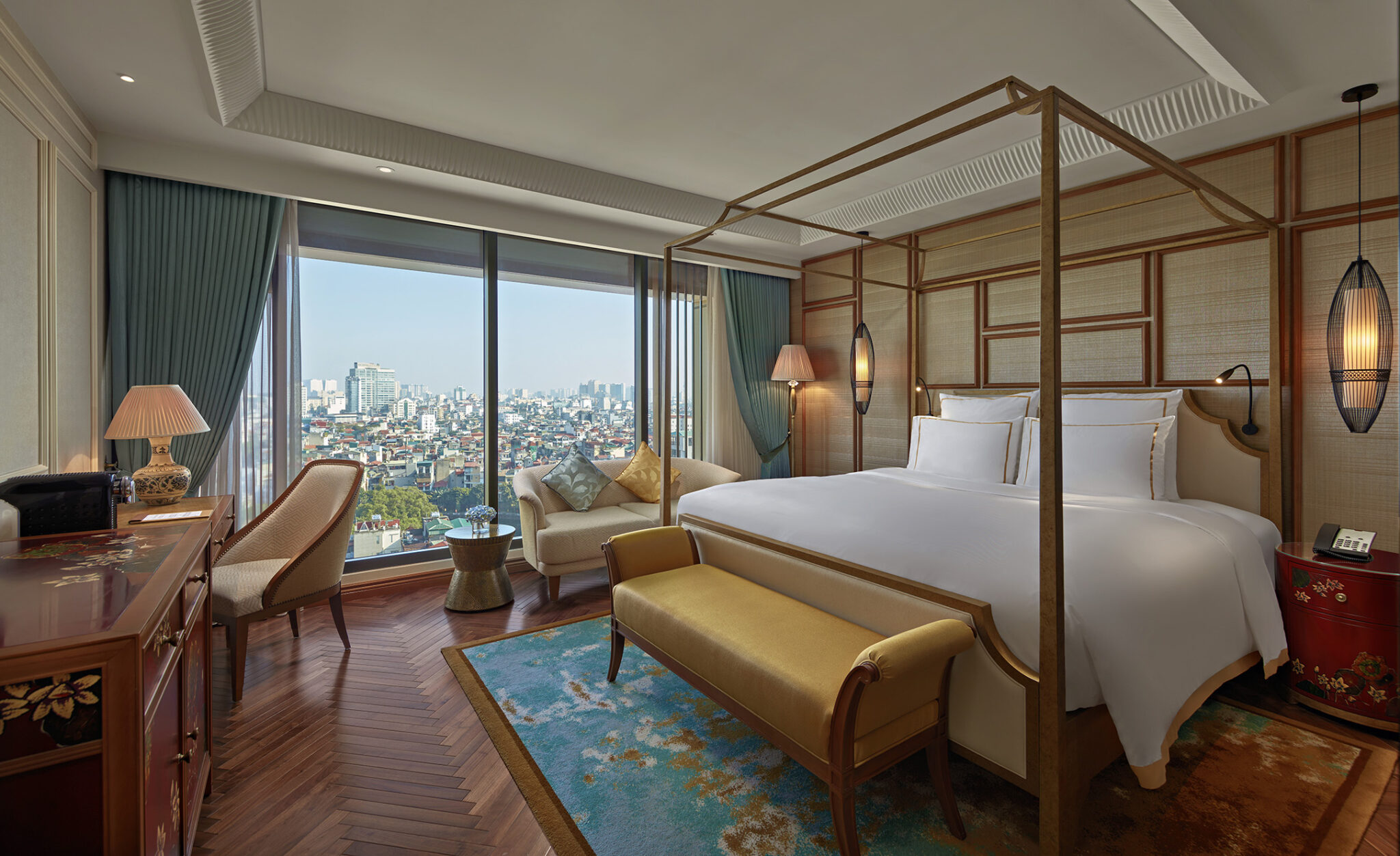 SNAP TASTE | Take a Dip in the Unique Glass-Sided Rooftop Pool at Grand ...