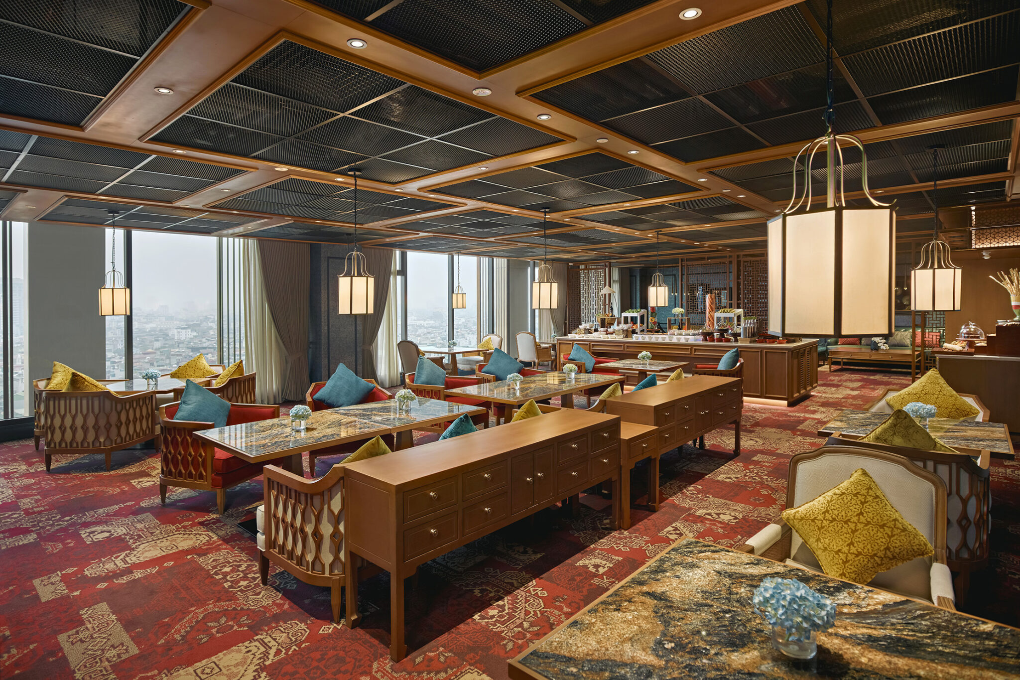 SNAP TASTE | Take a Dip in the Unique Glass-Sided Rooftop Pool at Grand ...