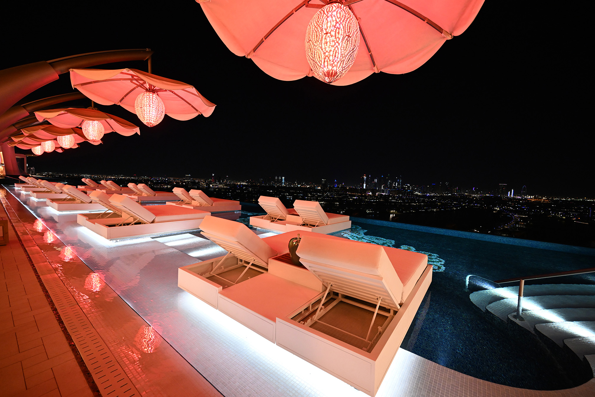 Launch party at Atlantis The Royal’s Cloud 22 Skypool with Kendall ...