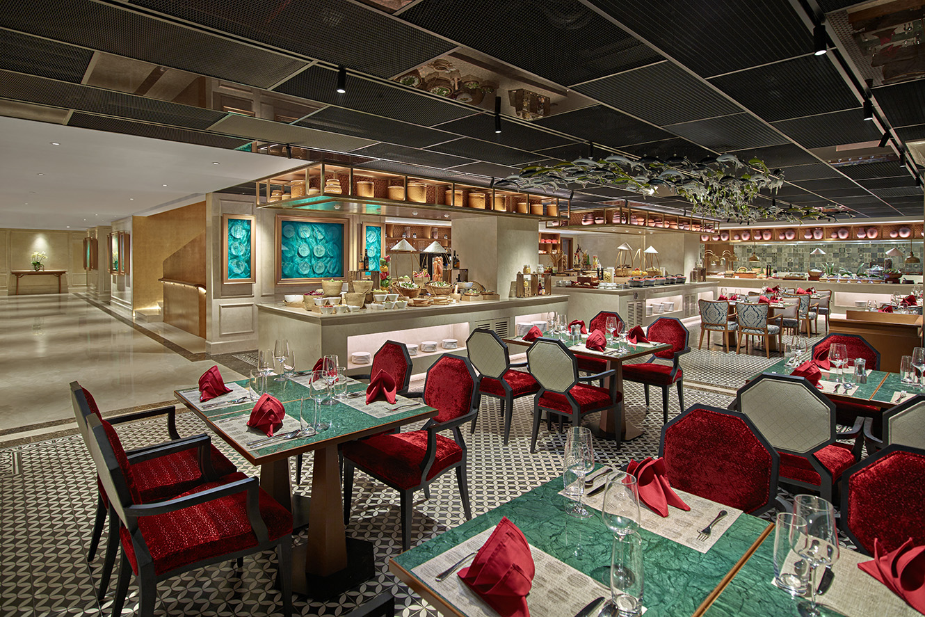 SNAP TASTE | Take a Dip in the Unique Glass-Sided Rooftop Pool at Grand ...