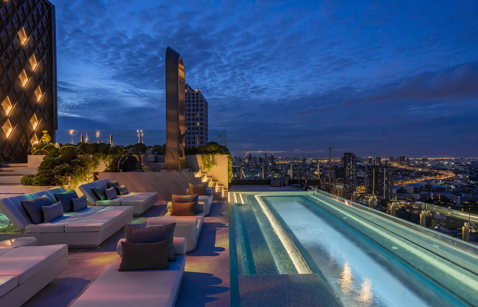 Step Inside INNSiDE by Meliá Bangkok Sukhumvit: Thailand’s Most Exciting New Hotel | SNAP TASTE