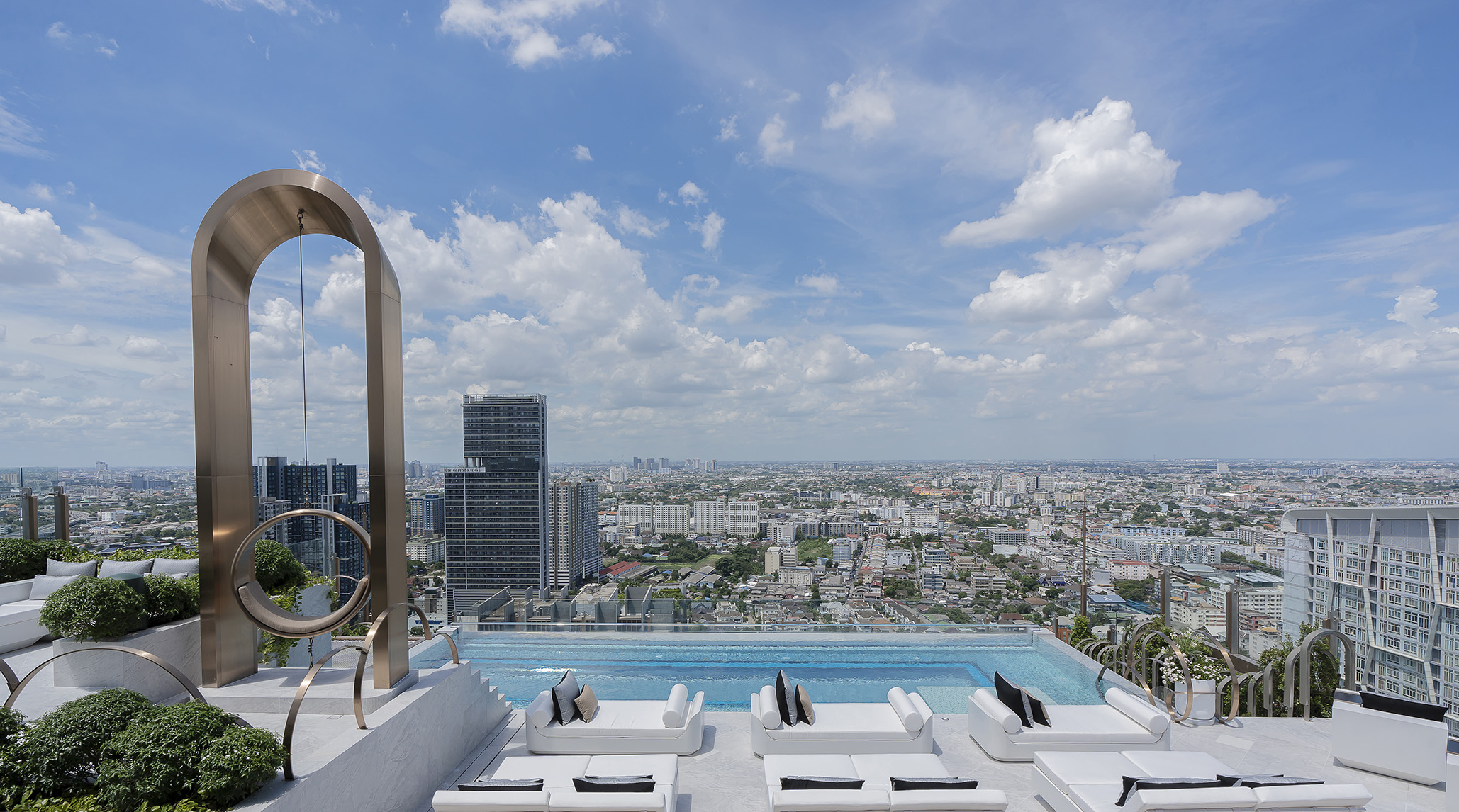 Step Inside INNSiDE by Meliá Bangkok Sukhumvit: Thailand’s Most Exciting New Hotel | SNAP TASTE