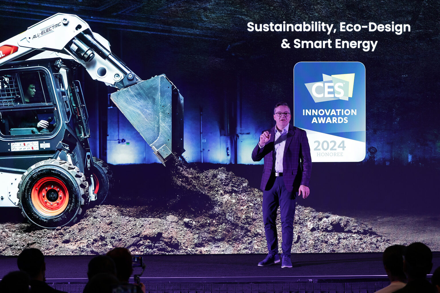 SNAP TASTE | CES 2024: Bobcat Embraces the Future with Electric ...