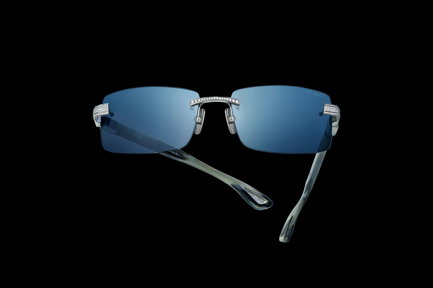 SNAP TASTE | Bugatti Eyewear Redefines Hyper-Luxury at SILMO Paris 2025